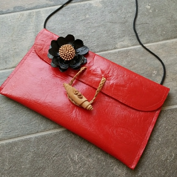 D.F. Hawaii | Bags | Unique Hawaiian Cherry Red Leather Black Flower ...